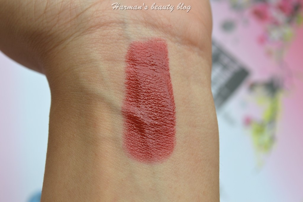 Colorbar Creme Touch Lipstick in Claret review! – Harman's Beauty Blog